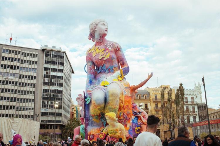Visita Guiada a las Fallas de Valencia por la mañana | Visit Valencia